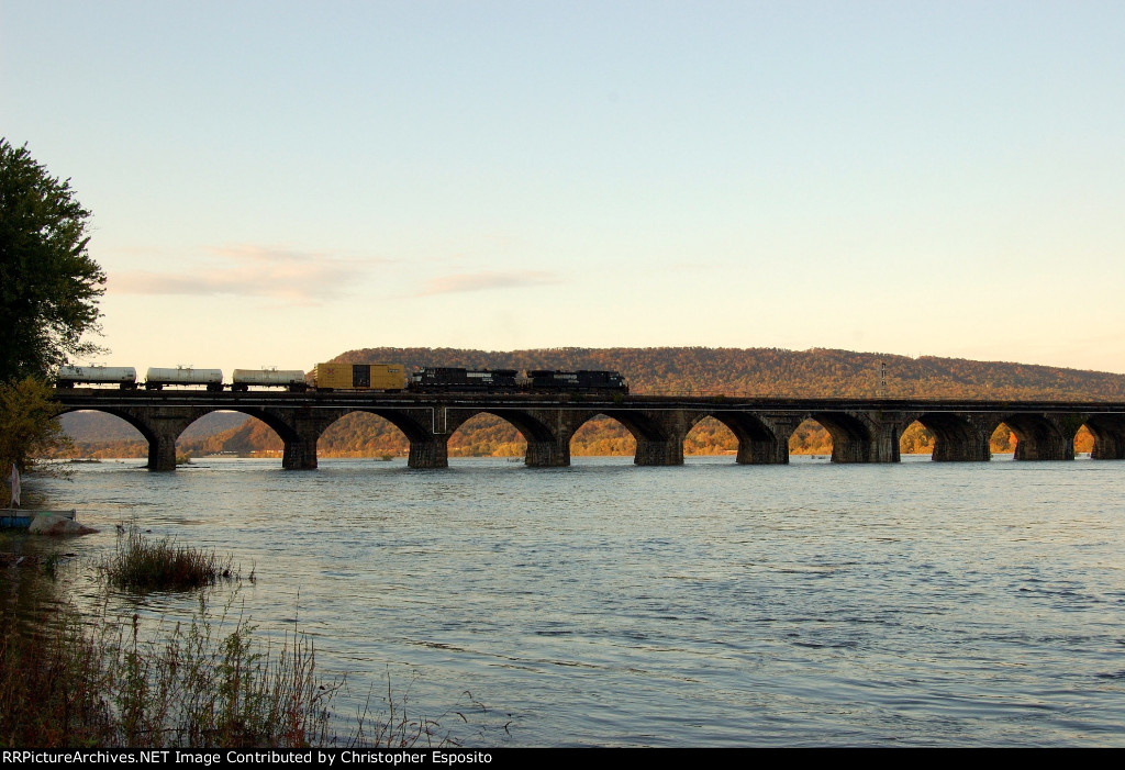 NS 9-40CW 8976 & 9738 cross the Rockville Bridge